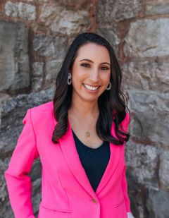 What's the Buzz: Get to Know Amanda Forrestall